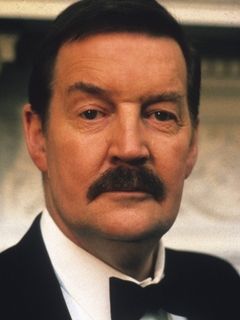 Рэй МакЭнэлли (Ray McAnally), Актер: фото, биография, фильмография ...