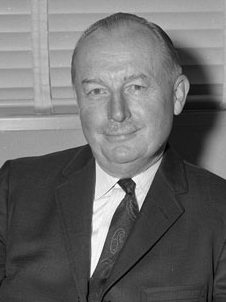 Джеймс Элгар (James Algar), Режиссер: фото, биография, фильмография ...