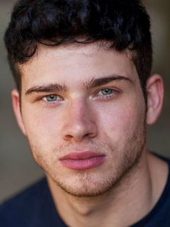 Оливер Старк (Oliver Stark), Актер: фото, биография, фильмография ...