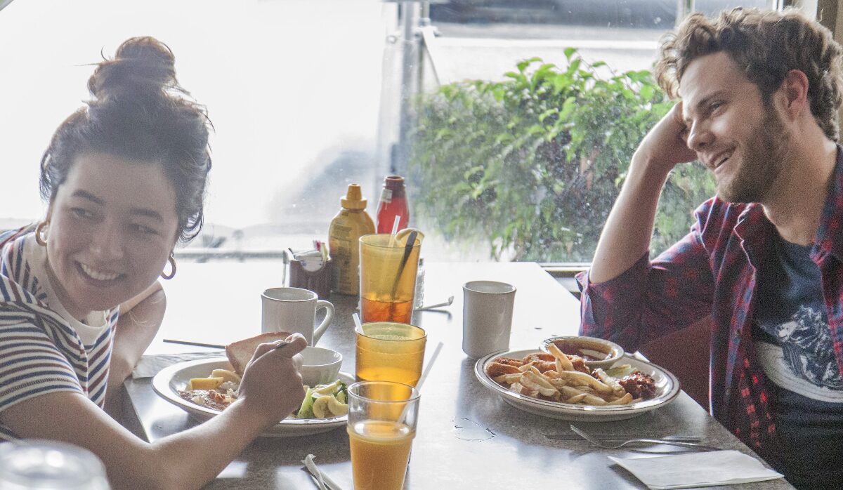 Фильм Плюс один (2019) (Plus One (2019)): фото, видео, список актеров - Вокруг ТВ.